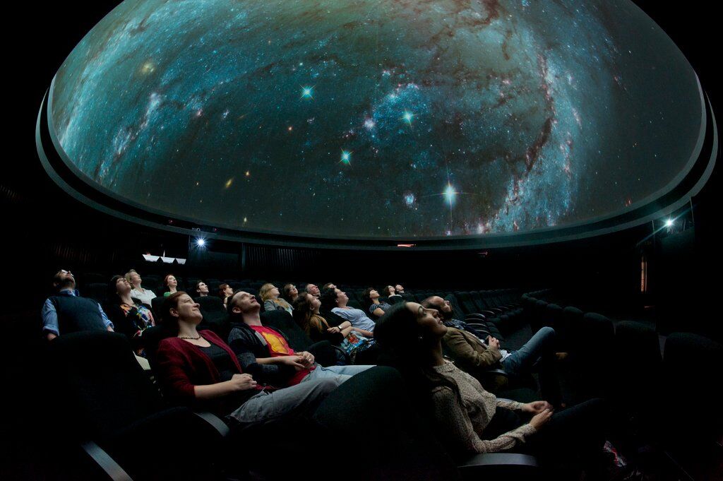 Planetariums Near You: Explore the Cosmos with the Family