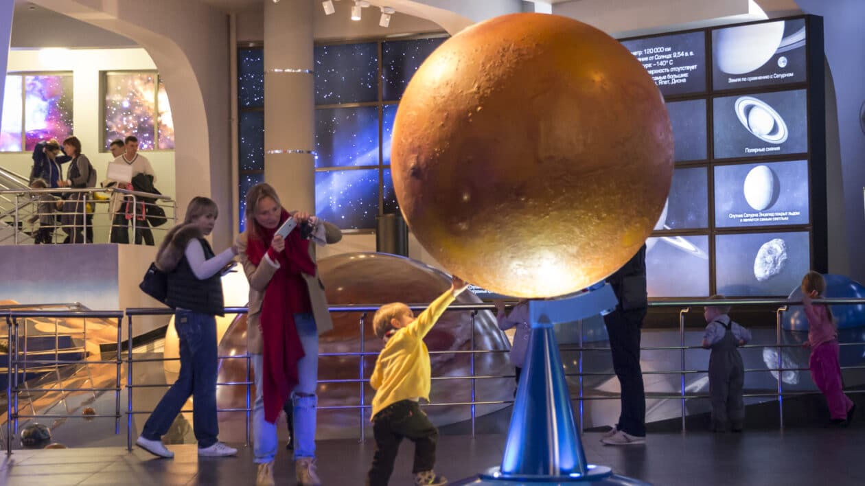 Top Planetariums In The UK | Top Things To Do | DOWTK