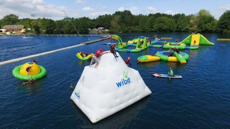Best Inflatable Outdoor Water Parks | Day Out With The Kids